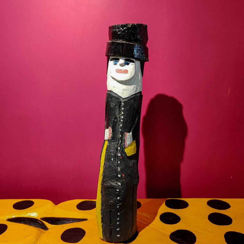 Boneco Padre de Maria de Dedé • Nau Cultural • Arte Popular Brasileira