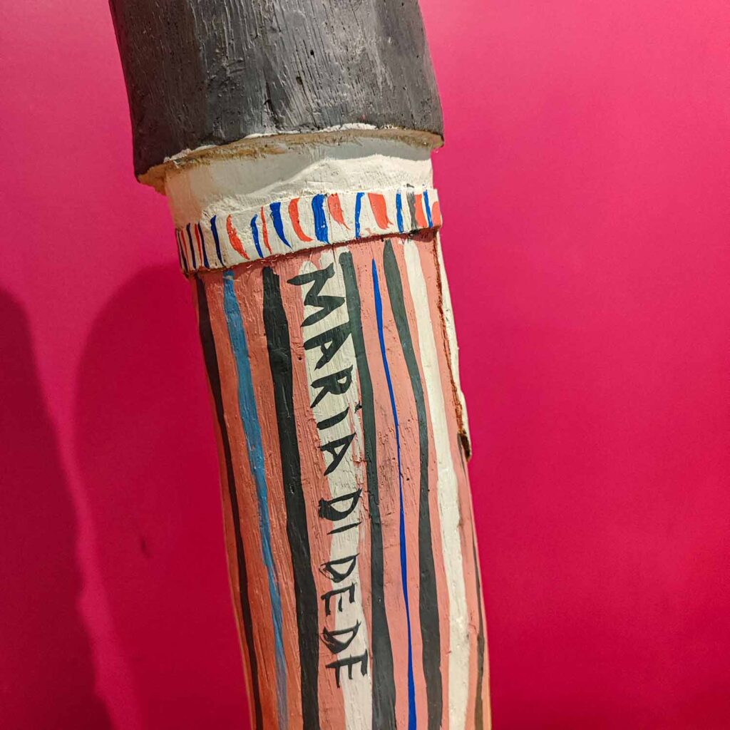 Boneca Chapéu Florido de Maria de Dedé • Nau Cultural • Arte Popular ...